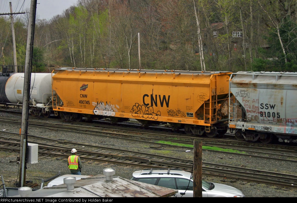 CNW 490745